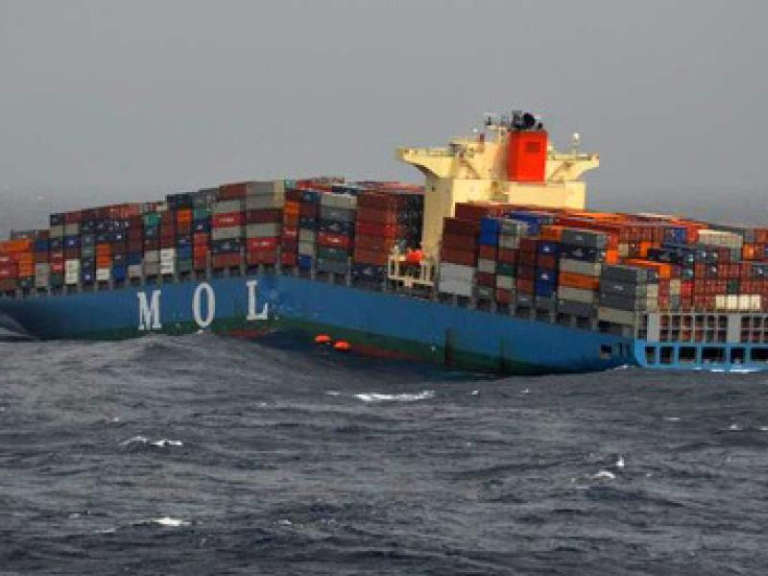 Merchant vessel ‘MOL Comfort’ splits into two off Mumbai coast, crew ...